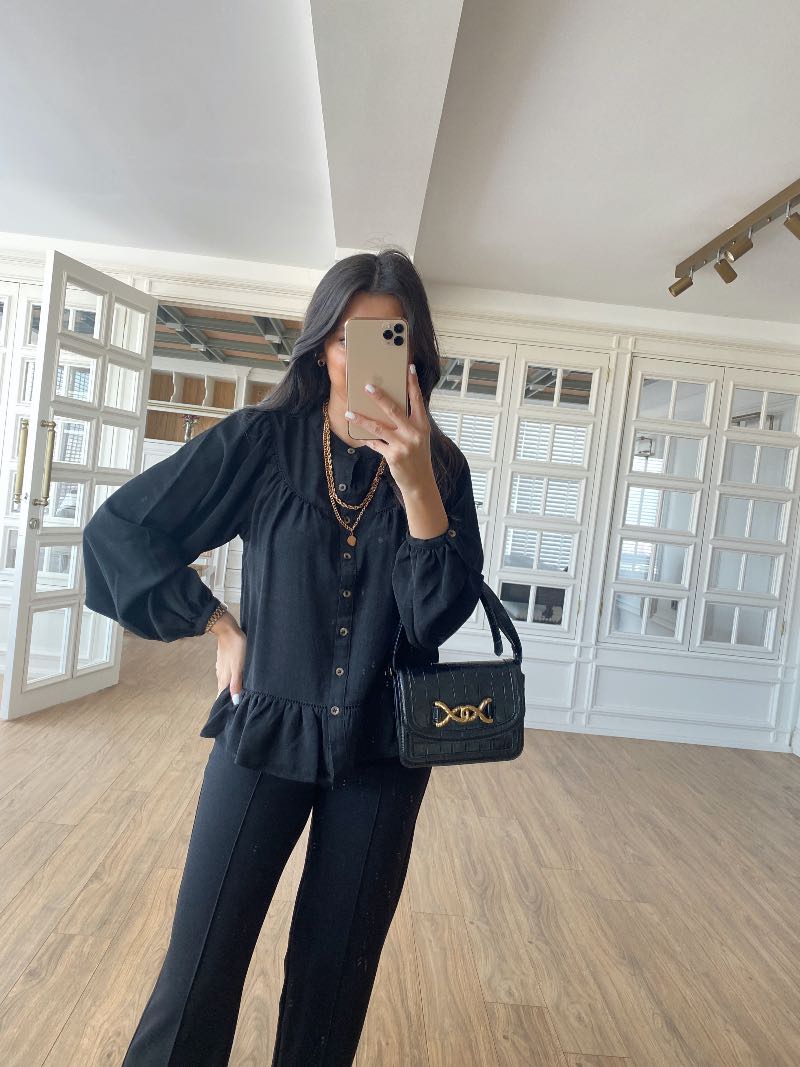 Promad Siyah Gömlek – Pelin Şenoğlu